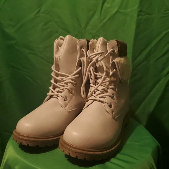Hash bubbie / amazon | Shoes | Winter Boots Clean Polished Inside And ...